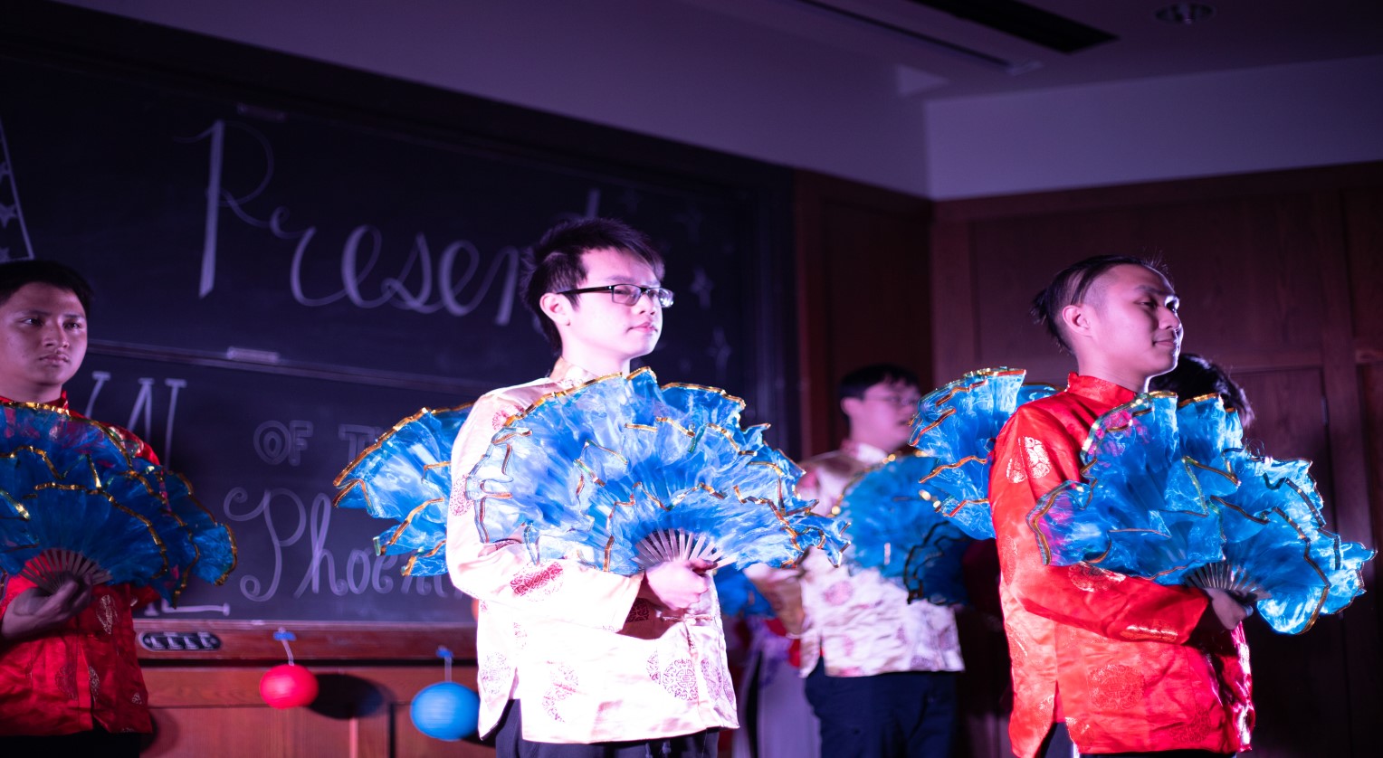 Vietnamese Students Association Highlights Range of Art Forms at ...