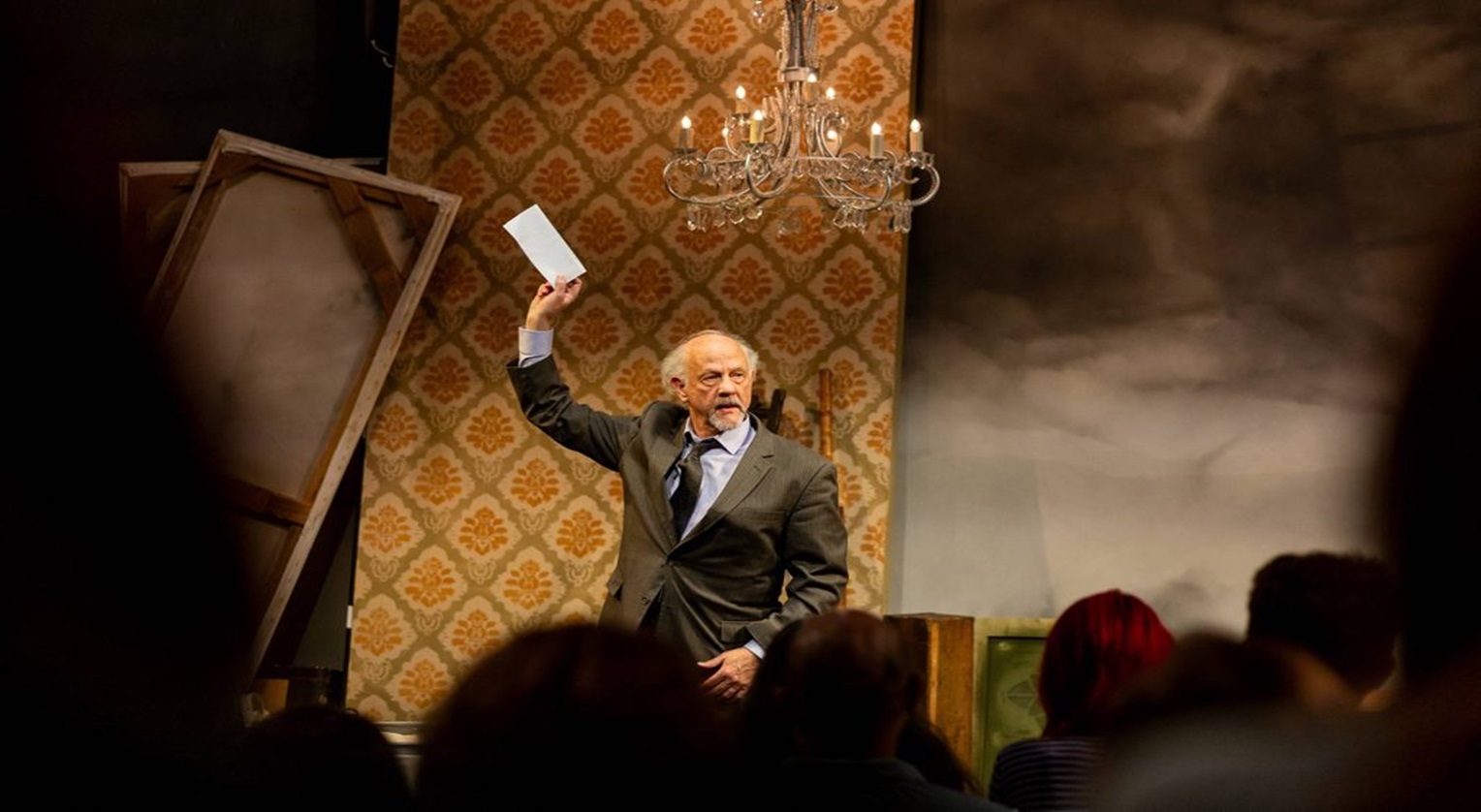 Give ‘Stand Up If You’re Here Tonight’ a Chance - The Heights